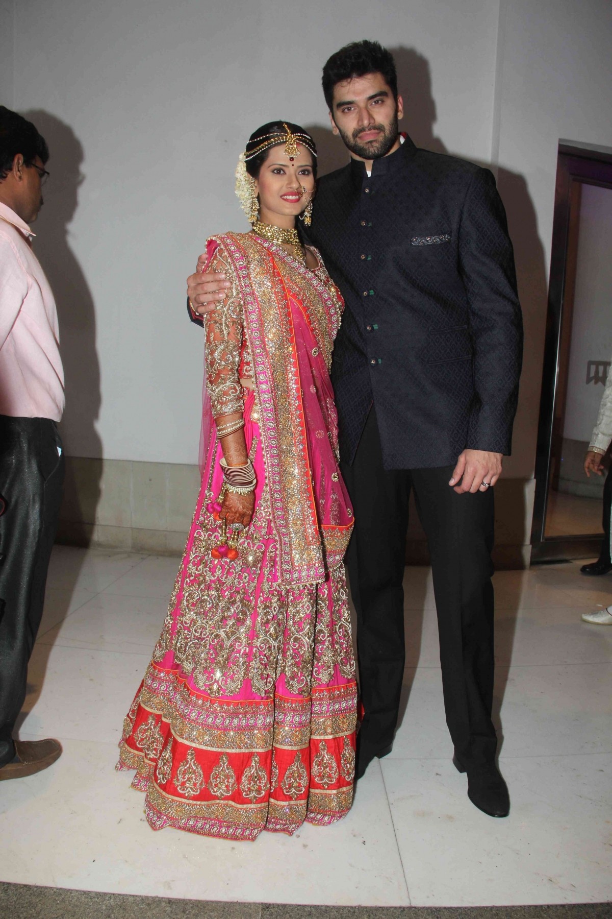 'Chennai Express' Baddie Nikitin Dheer Marries TV Actress Kratika ...