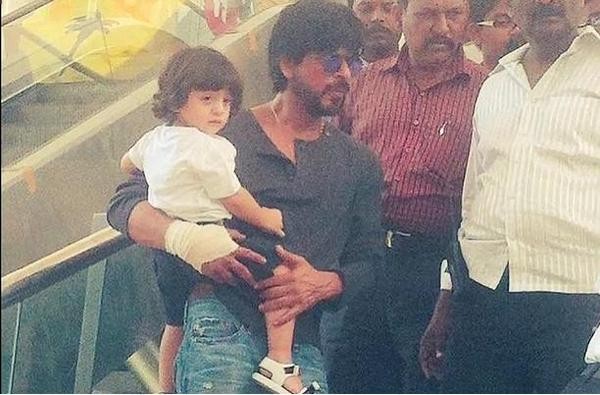 Happy Birthday AbRam Khan: Adorable Moments with Father Shah Rukh in Pictures - IBTimes India