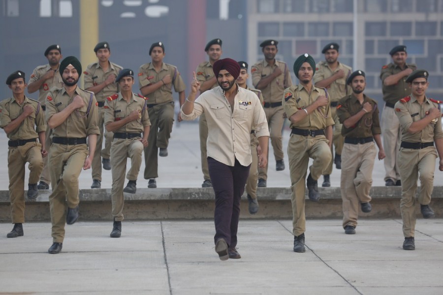 Karan and Charan's swag in Jatt Jaguar from Mubarakan - Photos,Images ...