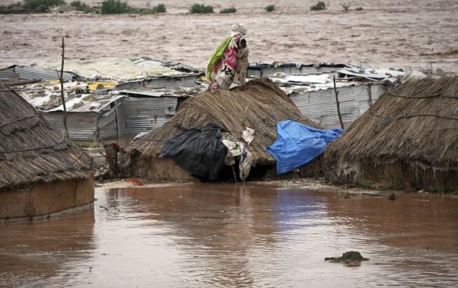 Seven Army Jawans Rescued, 2 Still Trapped in Worst J&K Flood in 60 ...