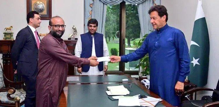 Pakistan PM Imran Khan to be quarantined, met coronavirus positive ...