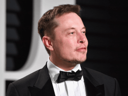 Elon Musk Offers Teen 5K To Stop Tracking His Private Jet Location IBTimes India