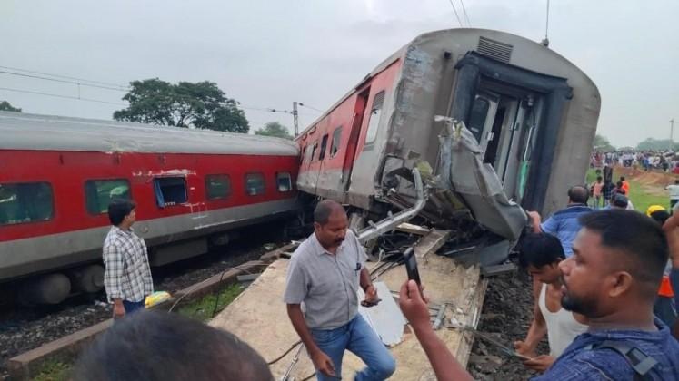 Alert loco pilot averts train from major accident in UP's Raebareli ...