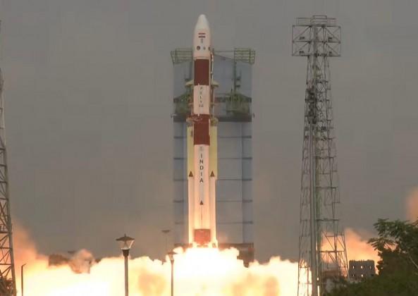 ISRO's PSLV-C62 makes 1st launch of 2026 with EOS-N1 satellite ...