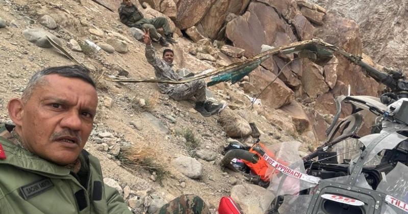 Indian Army's Cheetah Helicopter Crashes In Ladakh, 3 Officers ...