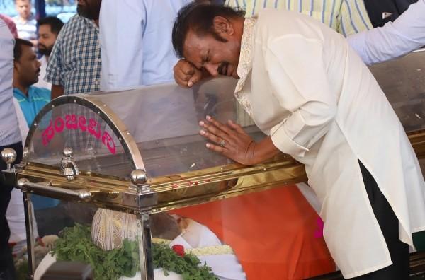 Rajinikanth, Chiranjeevi and Arjun Sarja among others pay respects to ...