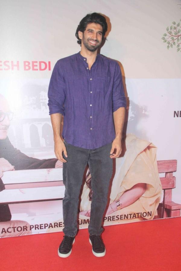 Salman Khan, Parineeti, Aditya, Vidya, Anil watch Anupam Kher's play ...