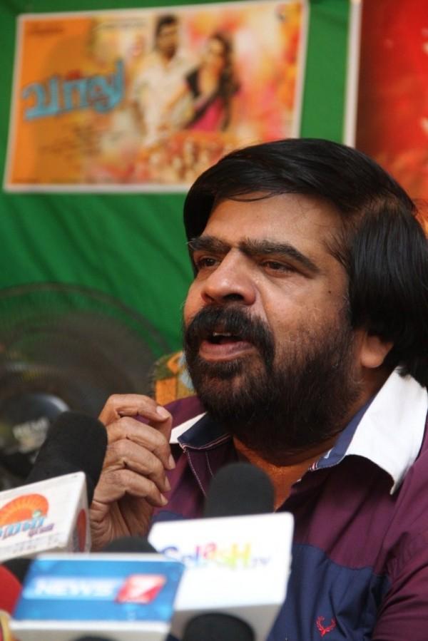Simbu's father T. Rajendar at Vaalu Press Meet - Photos,Images,Gallery ...
