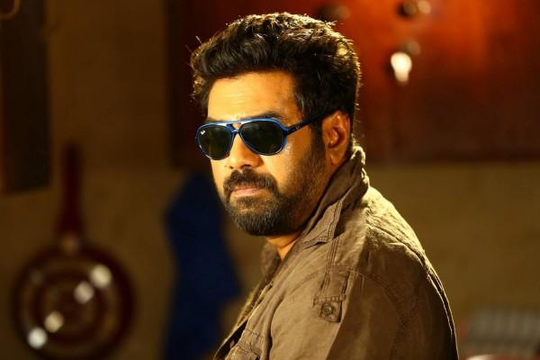 Happy Birthday Biju Menon; Kunchacko Boban, Aju Varghese, Others Wish ...