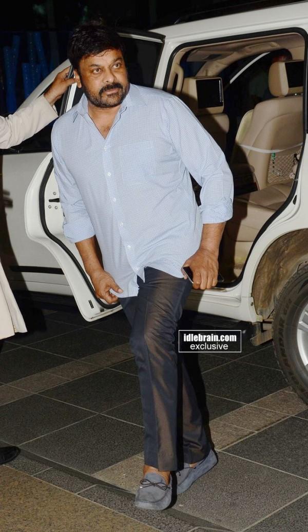 Mahesh Babu, Ravi Teja, Akhil Akkineni at Chiranjeevi Birthday Bash ...