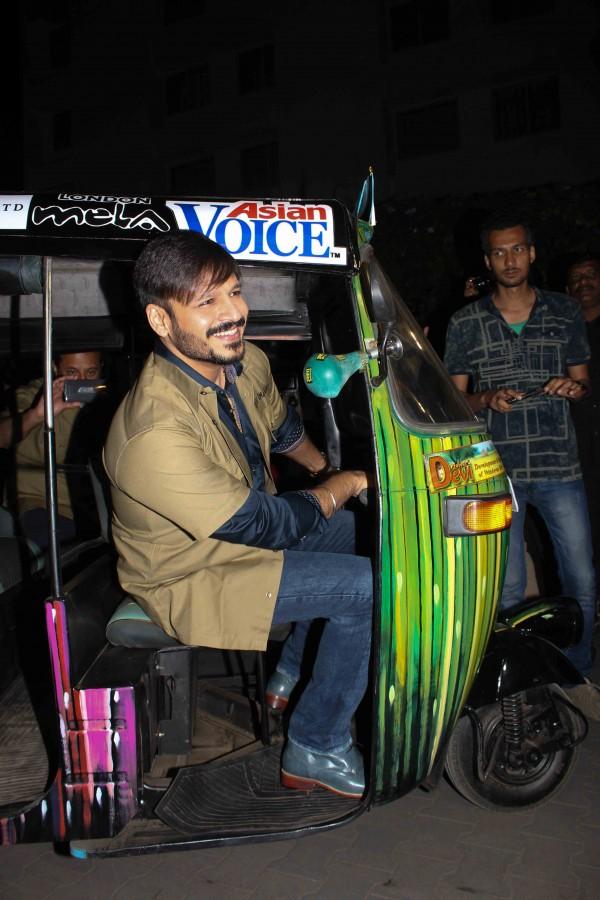 Vivek Oberoi launches Tuk Tuk Challenge 2016 - Photos,Images,Gallery ...