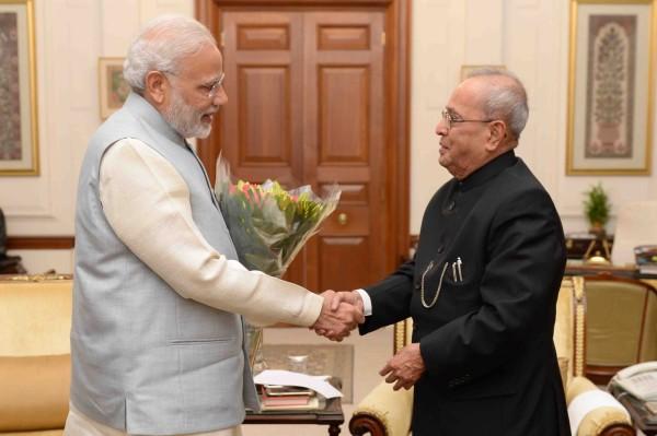 PM Narendra Modi meets president Pranab Mukherjee - Photos,Images ...