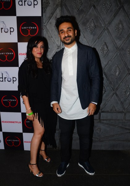 Vir Das keeps a special success party as he just finishes his one leg ...