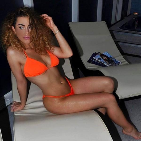 Love Islands Katie Salmon Puts On An Eye Popping Display Photos