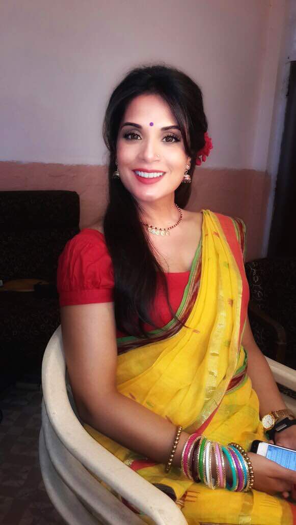 Richa Chadhas Look From 3 Storeys Inspired By Madhuri Dixit Photos