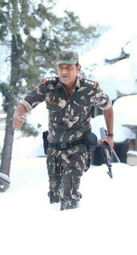 Shiva Rajkumar, Vijay Raghavendra, Pranitha Subhash's Mass Leader ...