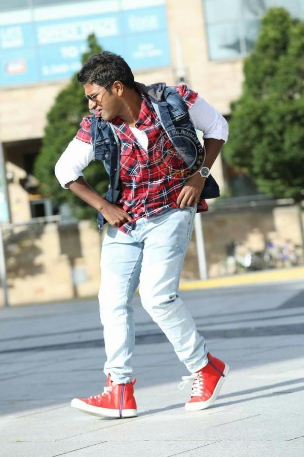 Puneeth Rajkumar, Rashmika Mandanna's Anjani Putra working stills ...