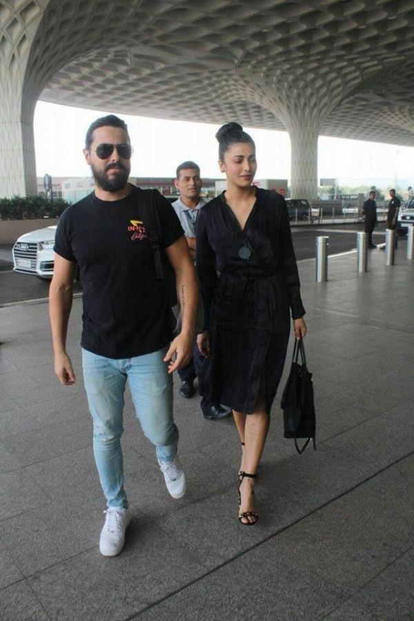 Shruti Haasan spotted with boyfriend Michael Corsale - Photos,Images ...