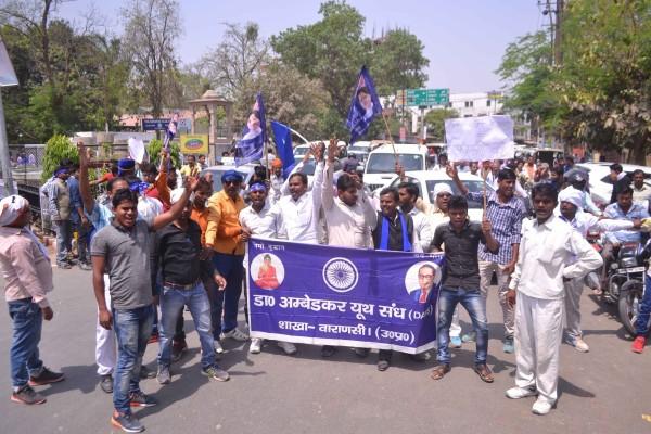 SC/ST Act ruling: Bharat Bandh hits life in North India - Photos,Images ...
